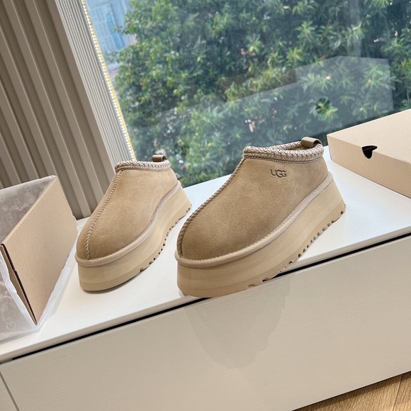 UGG | Shoes | Ugg Womens | Poshmark